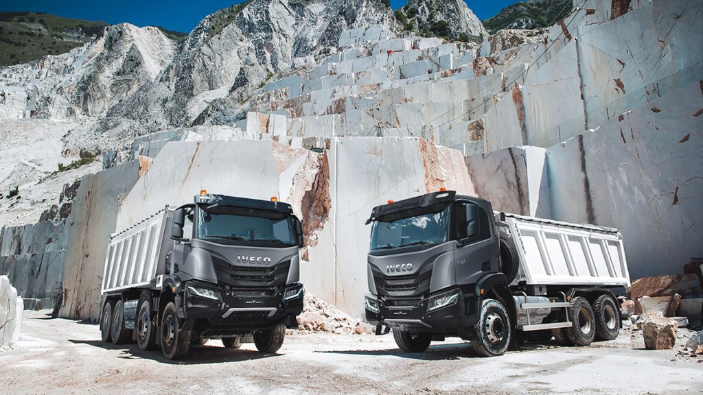 IVECO renews heavy line with new IVECO T-WAY off-road and IVECO S-WAY ...