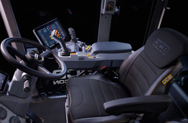JCB Launches Fastrac ‘iCON’ With All New Tech-Focused Controls - Plant ...