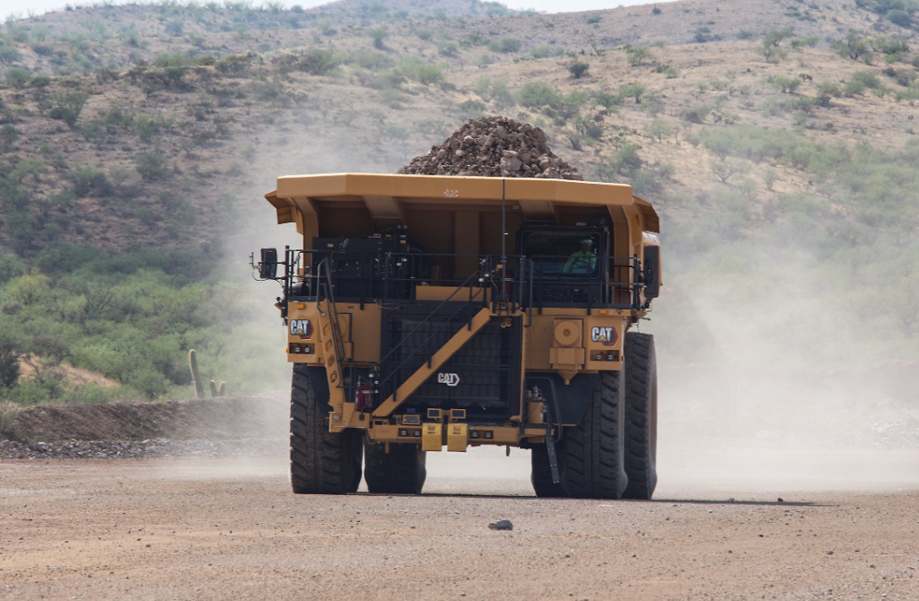 New Cat 789 Mining Truck Delivers Class-Leading Power And Fuel ...