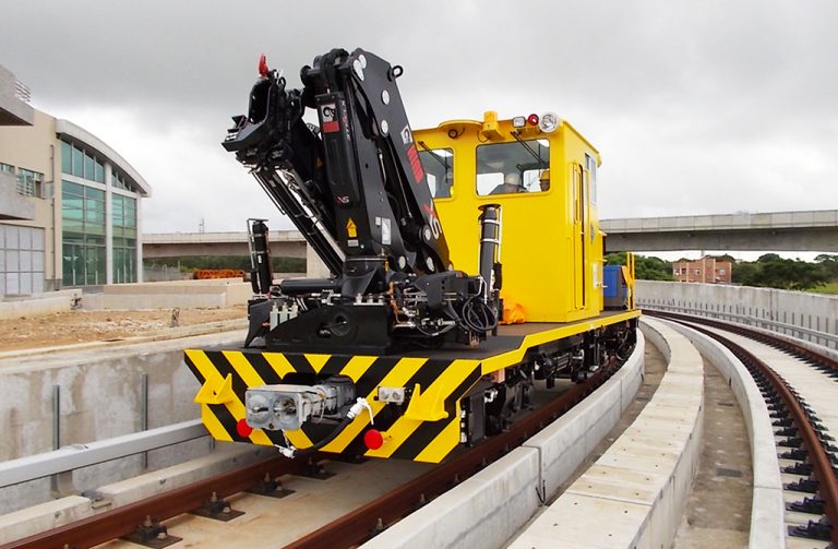 Hiab Receives Eur 7.5 Million Order For Super Heavy Hiab Rail Loader ...