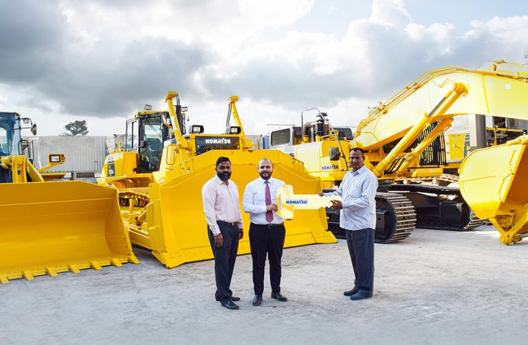 Al Mutawa Orders Komatsu D 155A Bulldozer From Galadari - Plant ...