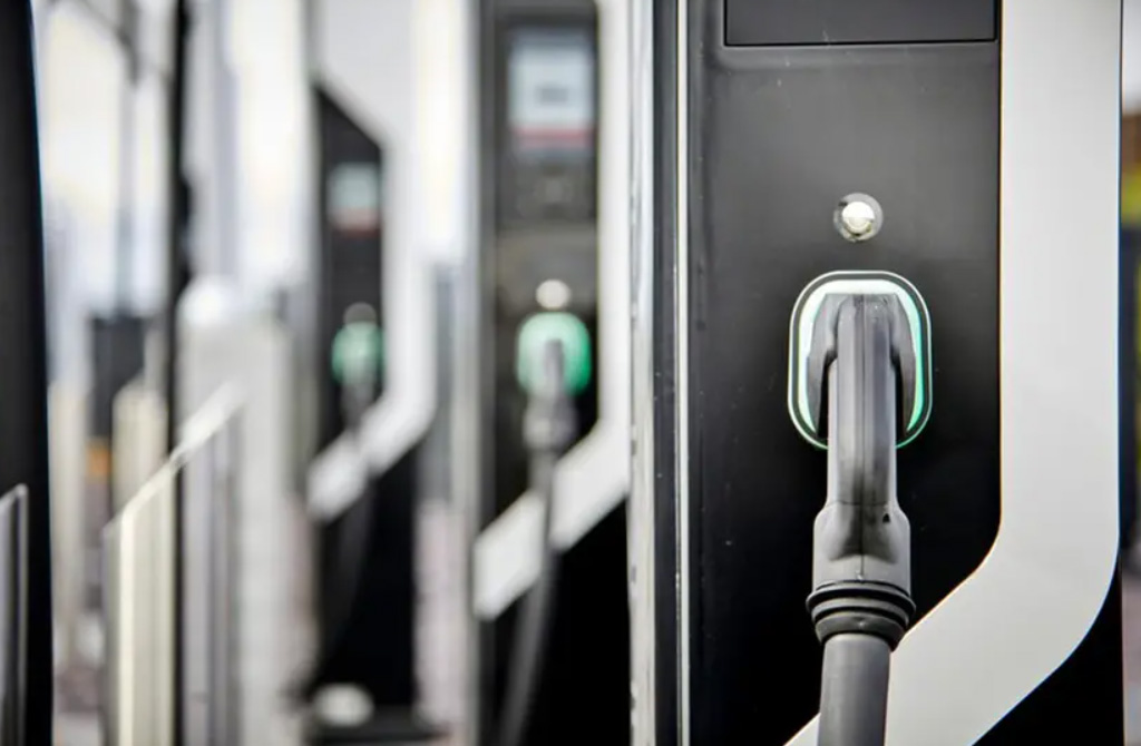 Saudi Arabia’s PIF And SEC To Launch Electric Vehicle Infrastructure Company - Plant & Equipment ...