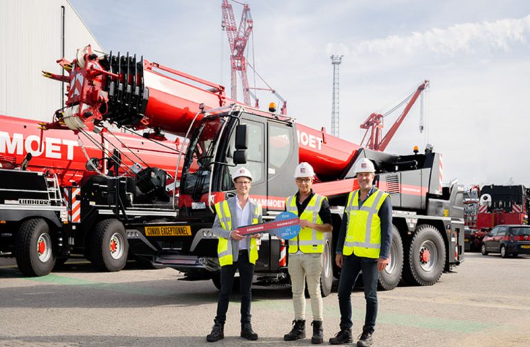 The World's First Liebherr LTC 1050-3.1E Goes To Mammoet - Plant ...