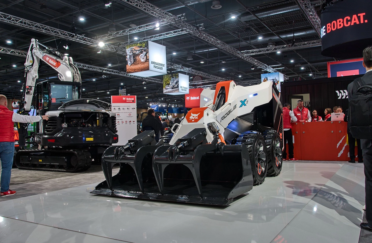 Bobcat Debuts Electric Telehandler Concept At INTERMAT 2024, Proving ...